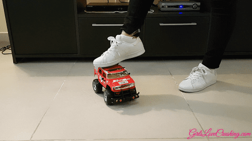 Analyn 38 Crushing Suv