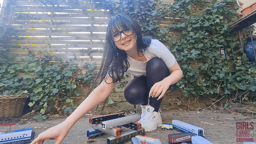 Ivy 8 - Model Trains are made for Crushing: GirlsLoveCrushing.com