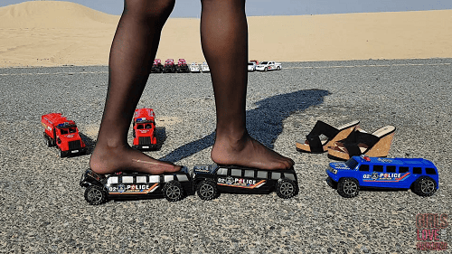 Videos: GirlsLoveCrushing.com